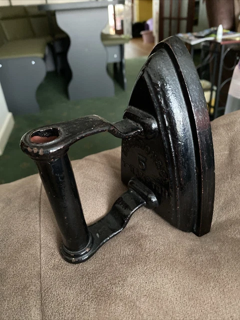 ANTIQUE FLAT IRON/ T. Sheldon & Co Wolverhampton Black Cast Iron No 5 £ ...