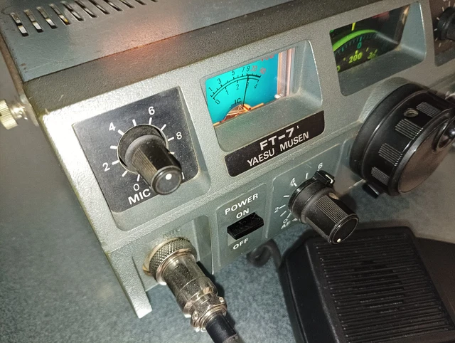 CLASSIC YAESU FT-7 10W SSB Transceiver Ham Radio for HF (Shortwave ...