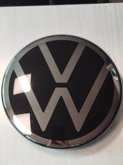 NEUF + ORIGINAL VW Tiguan Emblème pour Calandre Logo Avant 5NA853601M ...
