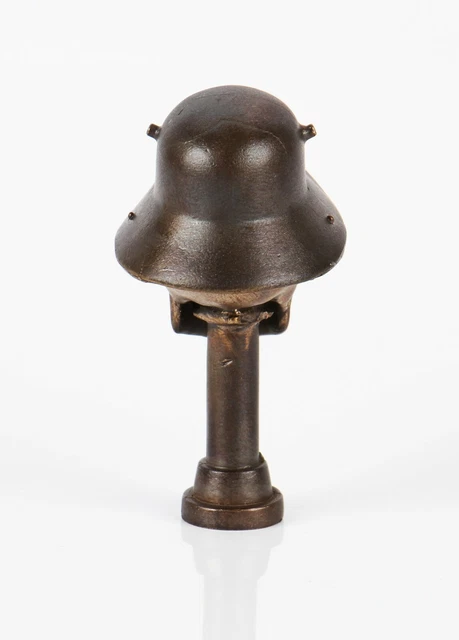 WW1 SCREAMING SKULL Wearing A German Stahlhelm Helmet Trench Art Pipe ...