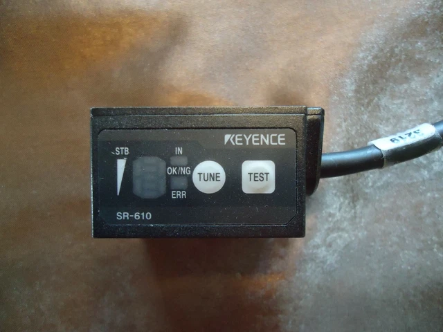 KEYENCE SR-610 BARCODE-SCANNER. DREIFACH 3HI BILD. HERGESTELLT IN JAPAN ...