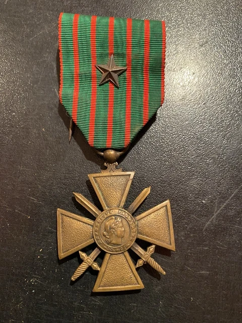 RARE ANCIEN INSIGNE MILITAIRE WW1 1914-1918 French Antique EUR 10,00 ...