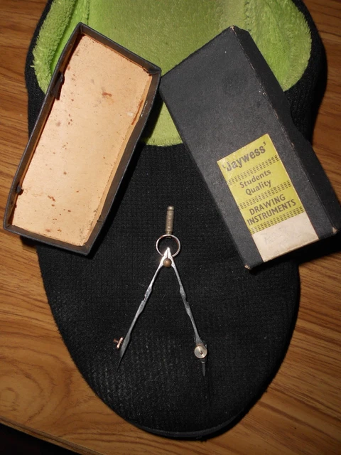 VINTAGE/ANTIQUE SPRING LOADED Compass - Old School/Tec Drawing ...