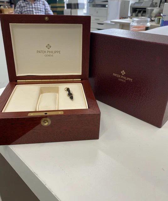 AUTHENTIC PATEK PHILIPPE Wood Vintage Watch Box Genéve With Stylist ...