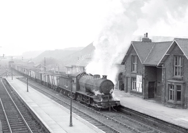 PHOTO BR BRITISH Railways Steam Locomotive Class H 31324 at Westerham ...