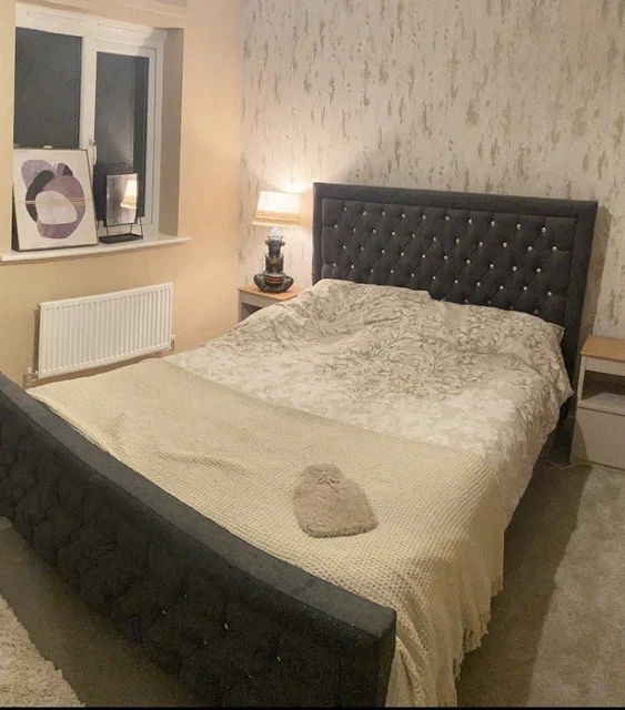 KING SIZE GREY Upholstered Bed Frame With Diamantés On The Headboard £ ...