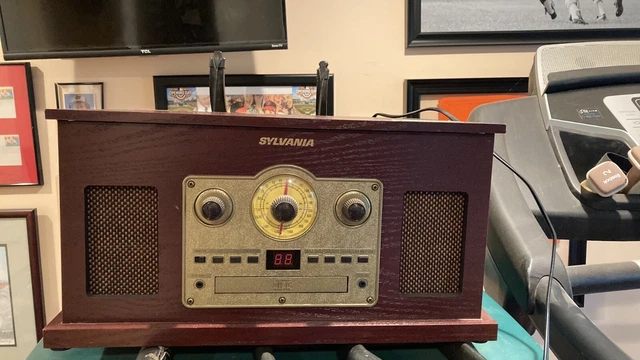 SYLVANIA TURNTABLE CD Radio Cassette Aux Nostalgic Design 17x13x9 Inch ...
