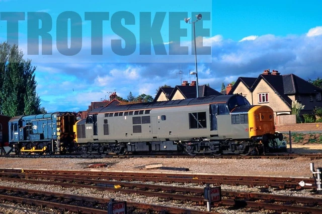 35MM SLIDE BR British Railways Diesel Loco Class 37 37072 Hereford 1990 ...