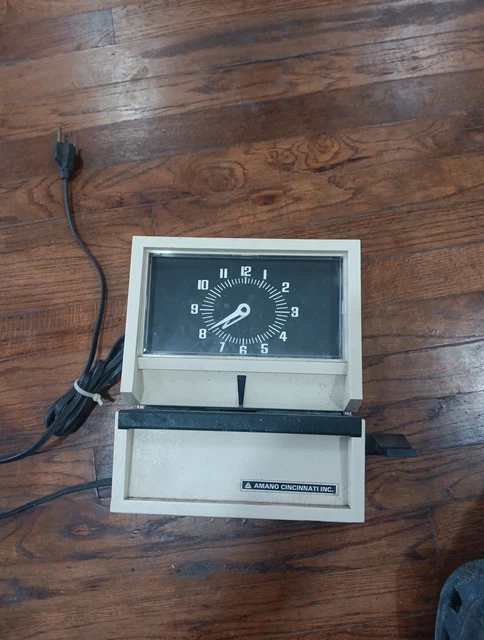 VINTAGE EMPLOYEE CINCINNATI Time Clock Job Card Recorder Amano 04/93 ...