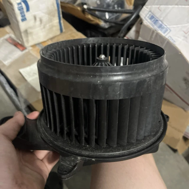 CR705002 / CR705003 Genuine Paccar Blower Motor Assembly OEM - New $699 ...