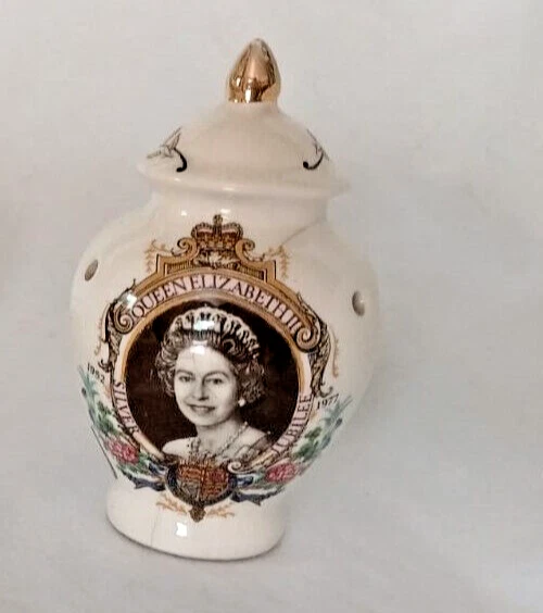 QUEEN ELIZABETH II 1977 Silver Jubilee Commemorative Pomander £8.64 ...