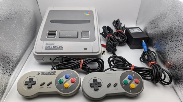 CONSOLE SUPER NINTENDO SNES PAL originale 2 x controller e cavo EUR 79 ...