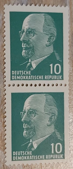 BRIEFMARKE DDR MI.NR. 946R 10 Pf Walter Ulbricht postfrisch senkr. Paar Rollenm. EUR 4,99 ...