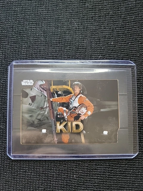 LUKE SKYWALKER &KID& alias insert imprimé court 2023 Topps fleuron de ...