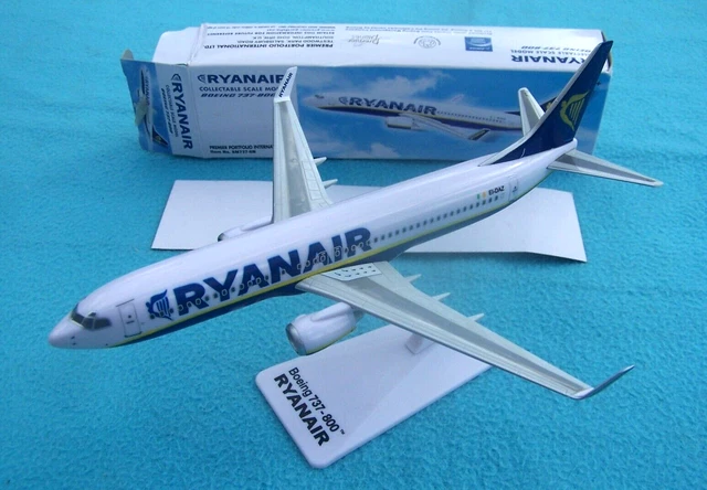 BOXED PREMIER PLANES 1:200 Scale Push Fit Model Of Ryanair Boeing 737 ...