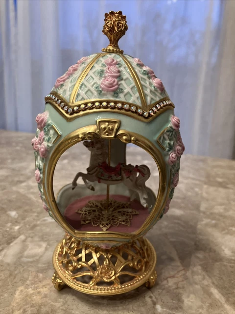 THE FRANKLIN MINT Carousel Horse Music Box Green Egg Roses Swarovski ...