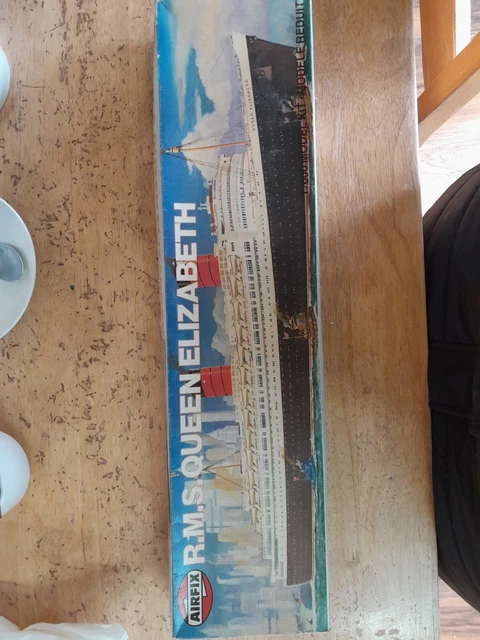 AIRFIX VINTAGE RMS Queen Elizabeth 1/600 Rare Model Kit Sealed £84.99 ...