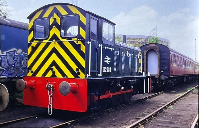 CLASS 04 TRAIN 35mm Colour Slide - Class 04 D2284 - See note £2.99 ...