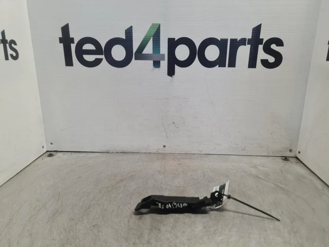 HYUNDAI I30 FRONT Bumper Bracket 86516-A6000 Mk2 Left/Right Front 12 13 ...