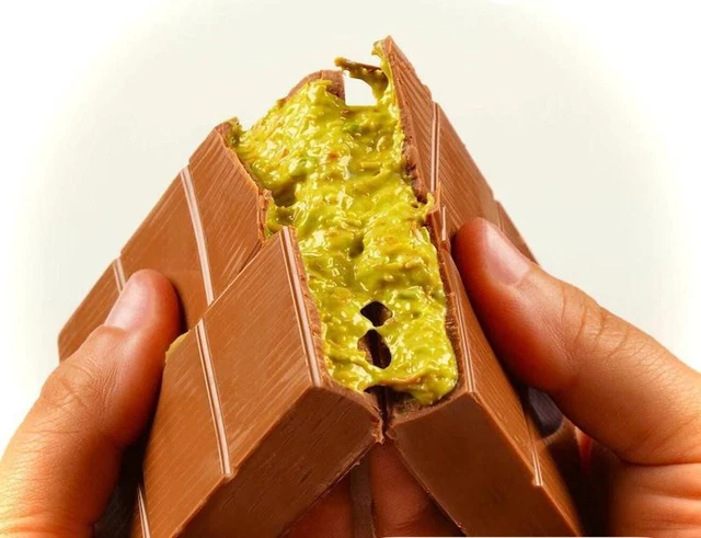 DUBAI CHOCOLATE PISTACHIO Kunafa Bar Viral (Inspired ) 270 grams grams ...