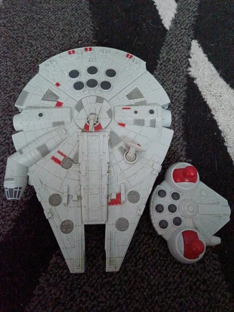 STAR WARS MILLENNIUM Falcon with Wireless Remote Control £10.00 ...