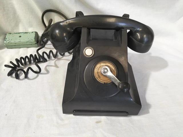 VINTAGE TELEPHONE BAKELITE Magneto P.M.G. White Call Button Telephone ...