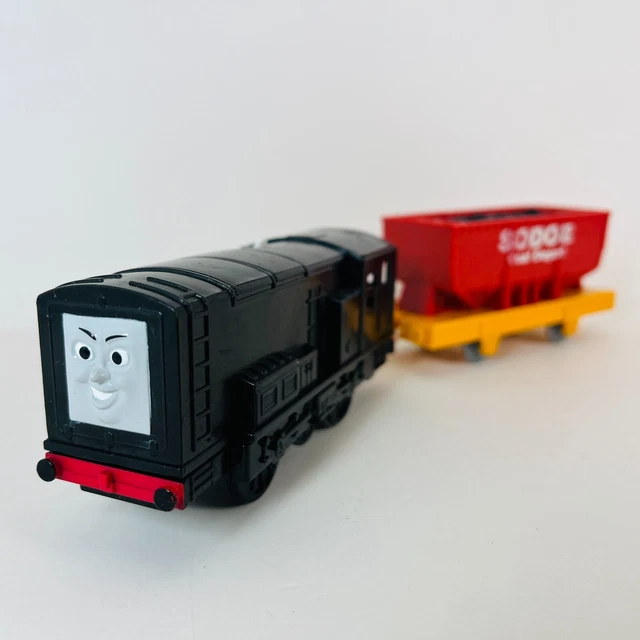 THOMAS & FRIENDS TrackMaster Diesel Motorized Train Engine 2009 - VIDEO ...