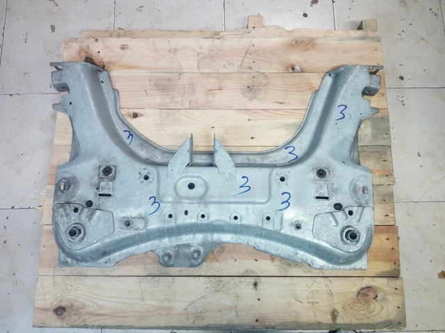 CHASSIS BERCEAU AXIAL Moteur Renault Clio IV à Partir De 2012 EUR 253 ...