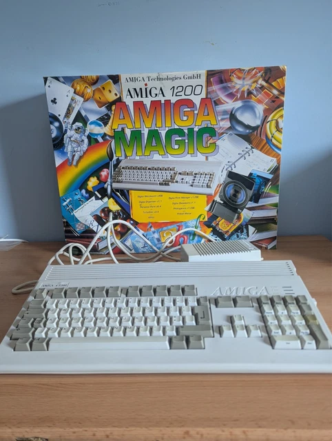 AMIGA 1200 COMPUTER with Original Box, Power Supply and Mouse £662.40 ...