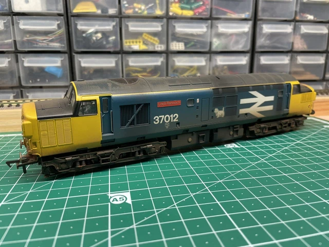 BACHMANN LOCOMOTIVE DIESEL Class 37 - 37012 - Weathered By TMC - 00 ...