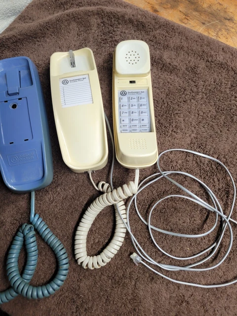 VINTAGE LOT OF 2 Bell South Southwestern Bell Freedom Phone Sleekline ...