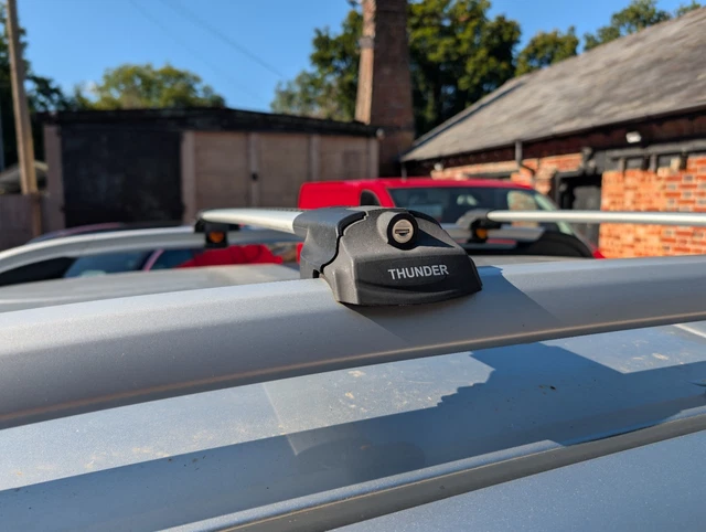 FOR DACIA DUSTER Lockable Black Cross Bars Roof Bar Rack 80 Kg 2018 To ...