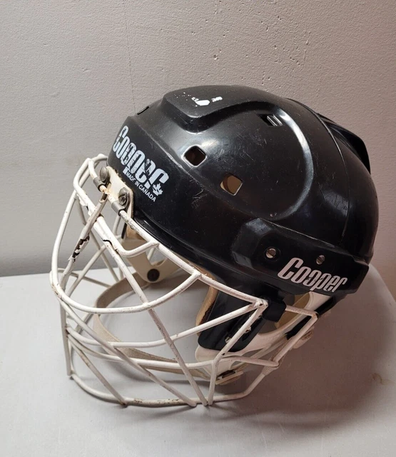 VINTAGE COOPER SK 2000 Hockey Goalie Helmet With Cooper Hm30 Cage $99. ...