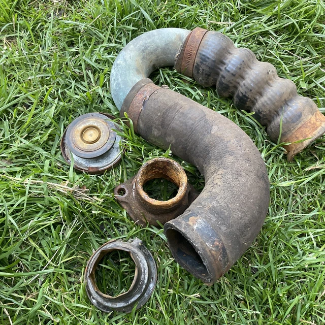 FORDSON MAJOR JCB 4c Radiator cap thermostat housing lower metal ...