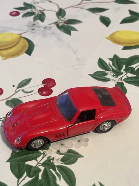 FERRARI 250 GTO rouge 1/38 MAISTO Shell Voiture Miniature EUR 7,00 ...