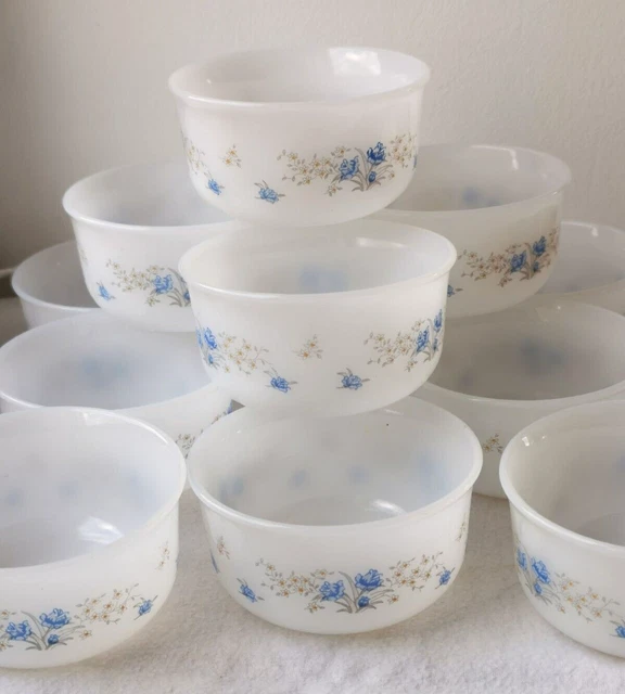 RAMEQUINS EN VERRE Arcopal vintage fleurs bleues EUR 20,00 - PicClick FR