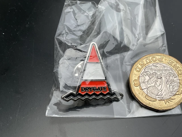 DRYGATE BREWERY DUKE of Wellington Cone Lapel Pin Badge Glasgow ...