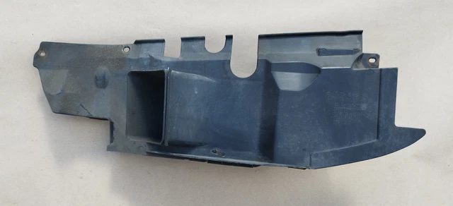 BMW E39 ABSCHIRMUNG Motorraum seitlich Luftführung rechts 8218346 535I ...