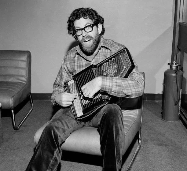 PORTRAIT OF AUSTRALIAN Born British Entertainer Rolf Harris 1974 OLD ...