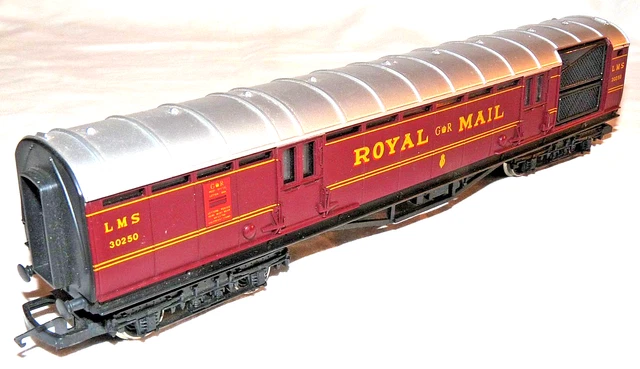 ⭐HORNBY R413 LMS TPO Royal Mail Operating Coach VGC/Excellent OO Gauge ...