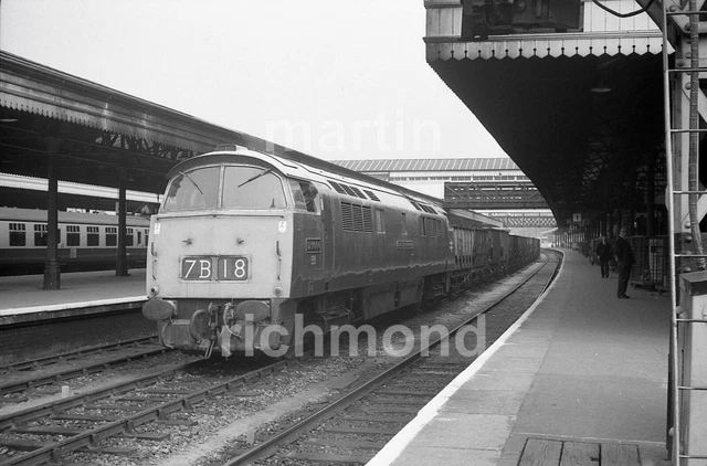 EXETER ST. DAVIDS Class 52 D1064 Western Regent 35mm Railway Negative ...