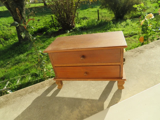 JOUET PETITE COMMODE de poupée ou boite à bijoux en bois EUR 15,00 - PicClick FR