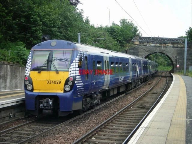 PHOTO CLASS 334 3-Car Emu No 334 029 Leaving Dalmuir For Edinburgh ...
