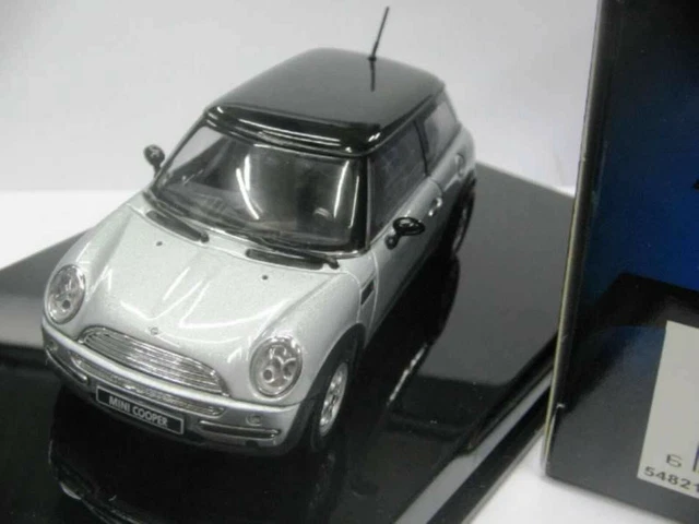 WOW EXTREMELY RARE Mini Cooper 2001 Silver Black 1:43 Auto Art ...
