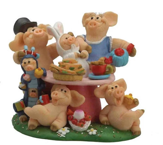 PIGGIN LIMITED EDITION Collectors Figurine - It's A Piggin Mad World ...