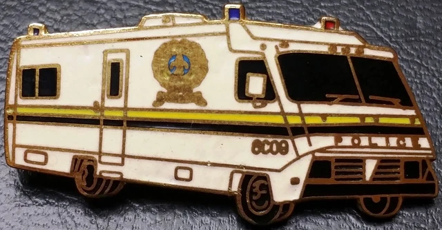 VINTAGE 1970S QUEBEC Police RV Vehicle Badge Lapel Pin $8.62 - PicClick CA