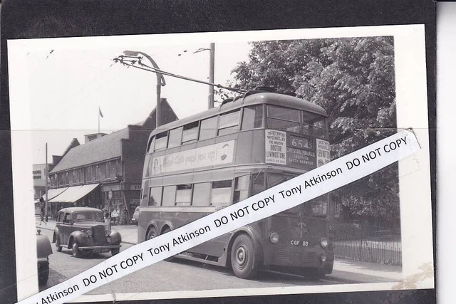 LONDON TRANSPORT - B1 Type Trolley Bus No. 89 On Route 654 - Photo ...