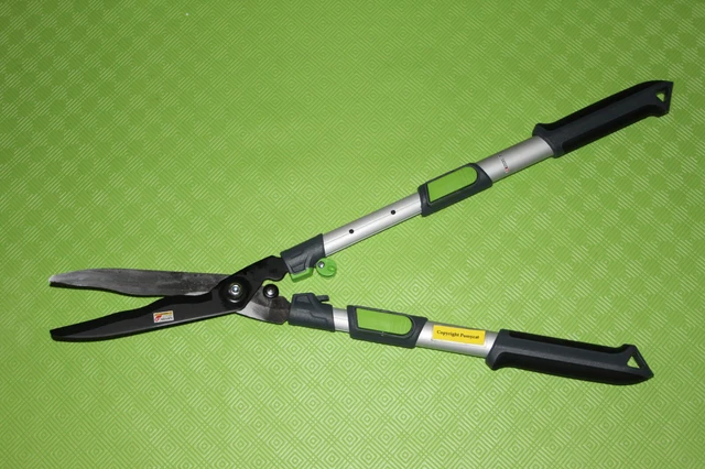 PARKSIDE TELESCOPE BOXTREE Scissors Hand Hedge Scissors "62-77cm" £23. ...