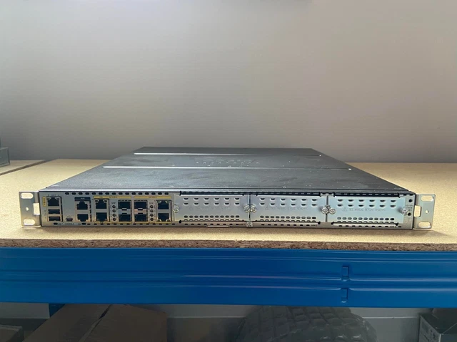 CISCO ISR4431/K9 V04 I Integrated Services Router with Rack Ears I VAT ...