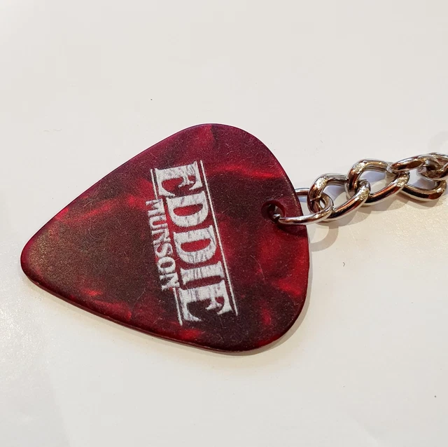 STRANGER THINGS HELLFIRE Club Eddie Munson Maroon Guitar Pick Keyring ...